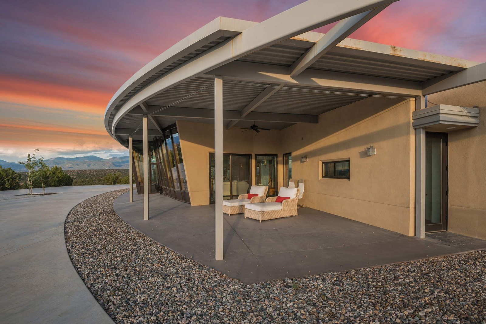 The Sky’s the Limit: Five Homes with Stunning Views - Sotheby´s ...