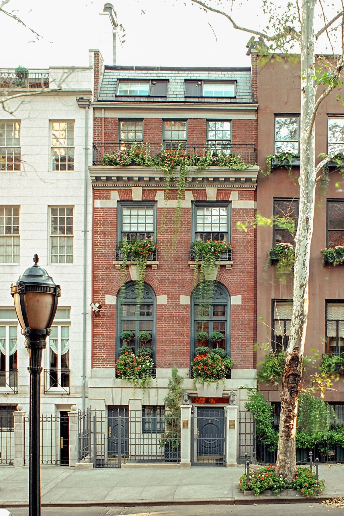 Video of the Week: Take a Virtual Tour of Historic Neo-Georgian ...